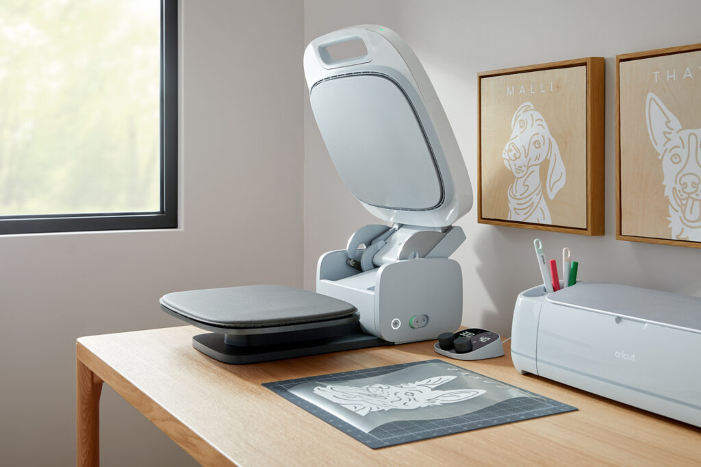 5 things made easier with Cricut Autopress – Cricut